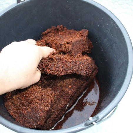 Compressed coconut compost